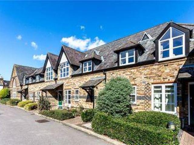 2 Bedrooms Flat for sale in Alexandra Court, Alexandra Road, Windsor, Berkshire SL4