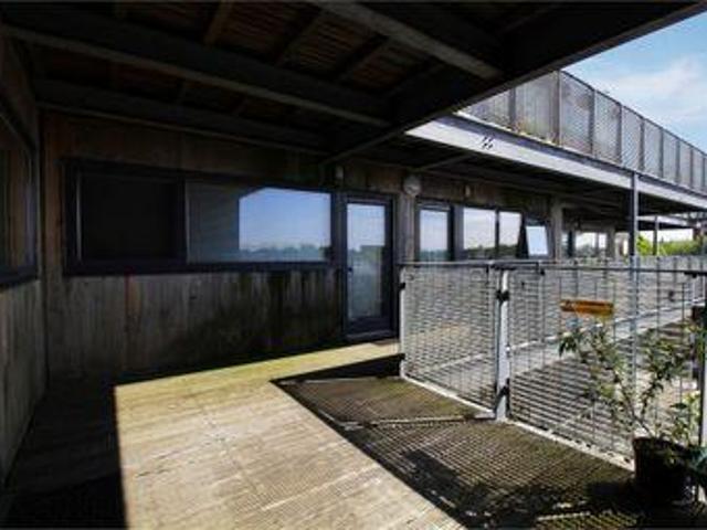 2 Bedrooms Flat for sale in Alexandra Road, Manchester M16