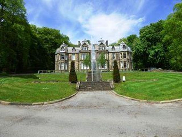 2 Bedrooms Flat for sale in Apartment 10, Corbar Road, Buxton, Derbyshire SK17