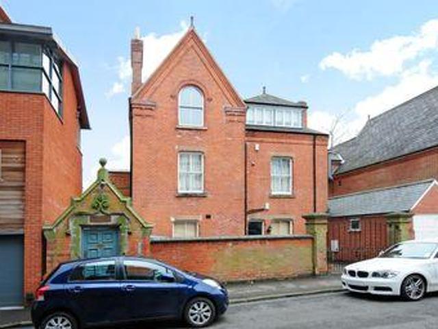 2 Bedrooms Flat for sale in Apartment 4, Broadgate, 2 Western Terrace NG7