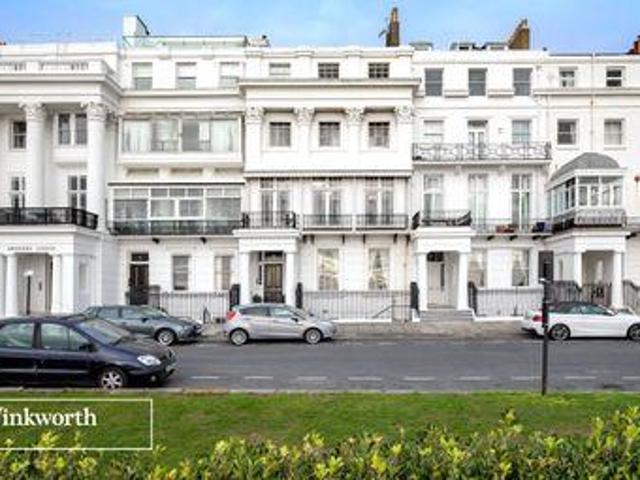 2 Bedrooms Flat for sale in Arundel Terrace, Brighton, East Sussex BN2