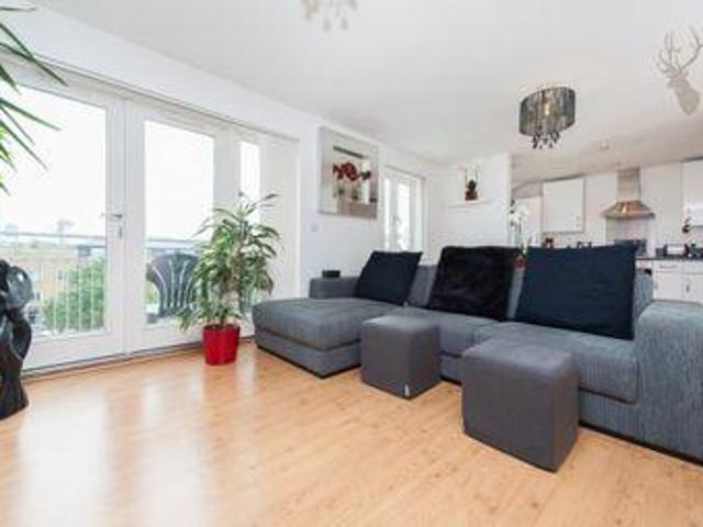 2 Bedrooms Flat for sale in Arena House, Lefevre Walk, Bow E3