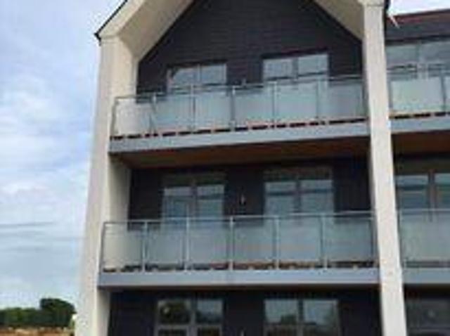 2 Bedrooms Flat for sale in Armistice Avenue, Chelmsford CM1