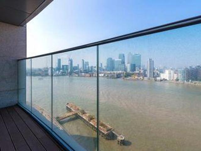 2 Bedrooms Flat for sale in Arora Tower, 2 Waterview Drive SE10