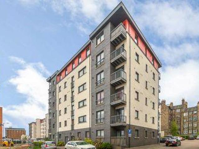 2 Bedrooms Flat for sale in Ashley Place, Edinburgh EH6
