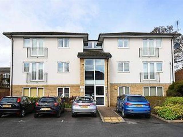 2 Bedrooms Flat for sale in Ashwell Court, East Finchley N2