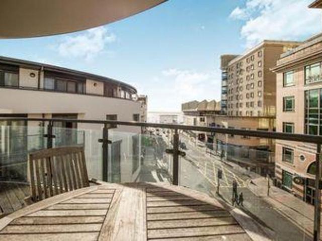 2 Bedrooms Flat for sale in Avalon, West Street, Brighton, East Sussex BN1