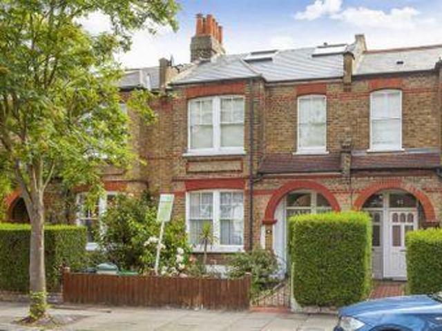 2 Bedrooms Flat for sale in Aylmer Road, London W12