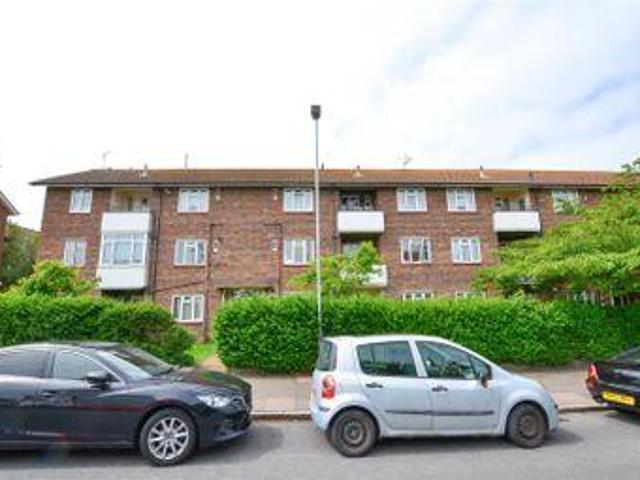 2 Bedrooms Flat for sale in Bourne Street, Eastbourne BN21