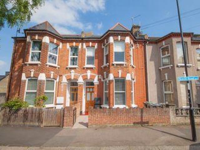 2 Bedrooms Flat for sale in Bovil Road, London SE23