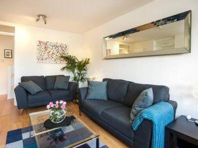2 Bedrooms Flat for sale in Bow, London, Bow E3