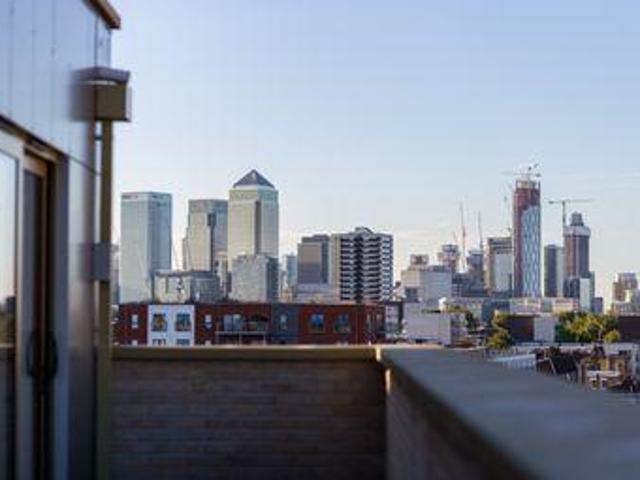 2 Bedrooms Flat for sale in Bow West, Eric Street E3