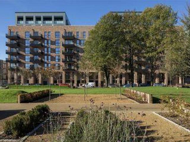 2 Bedrooms Flat for sale in Bollo Lane, London W3