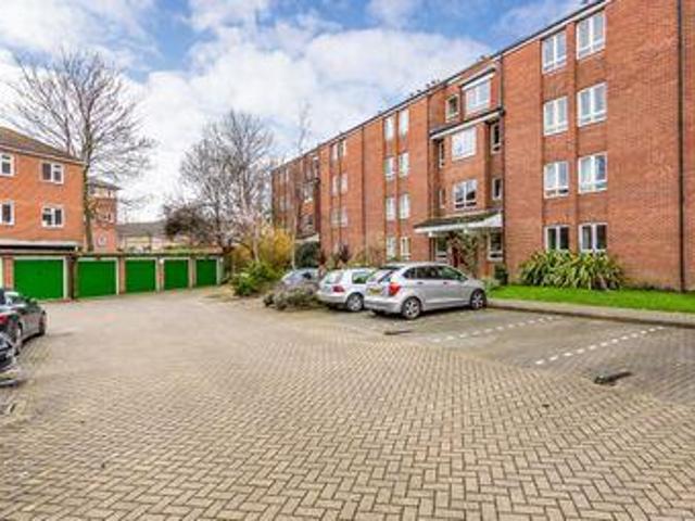 2 Bedrooms Flat for sale in Baynes Street, Camden Town NW1