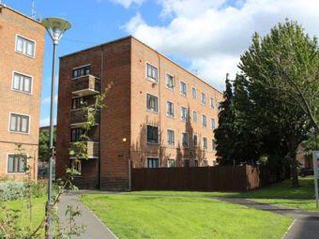 2 Bedrooms Flat for sale in Balls Pond Road, London N1