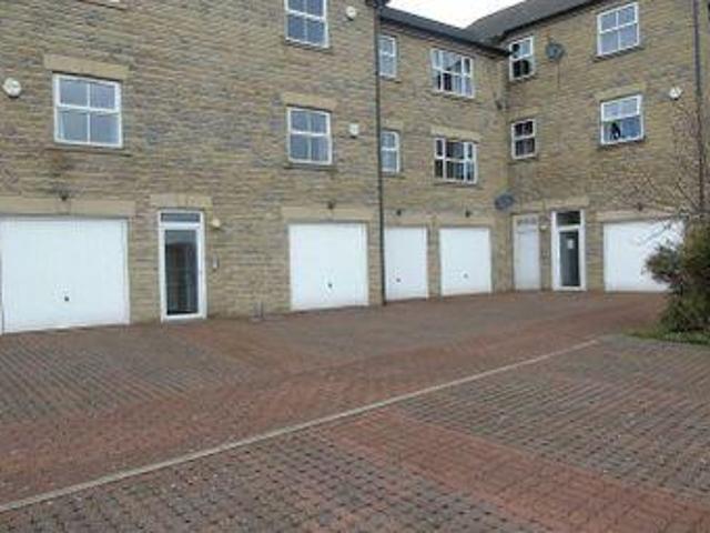 2 Bedrooms Flat for sale in Bank Road, Lancaster LA1