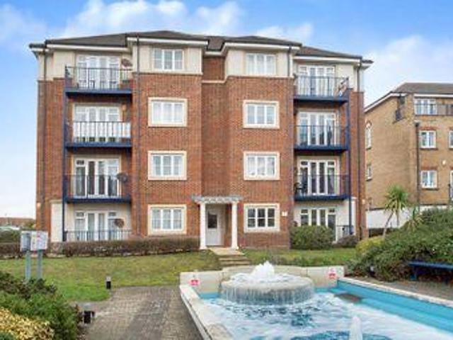 2 Bedrooms Flat for sale in Barbuda Quay, Eastbourne BN23