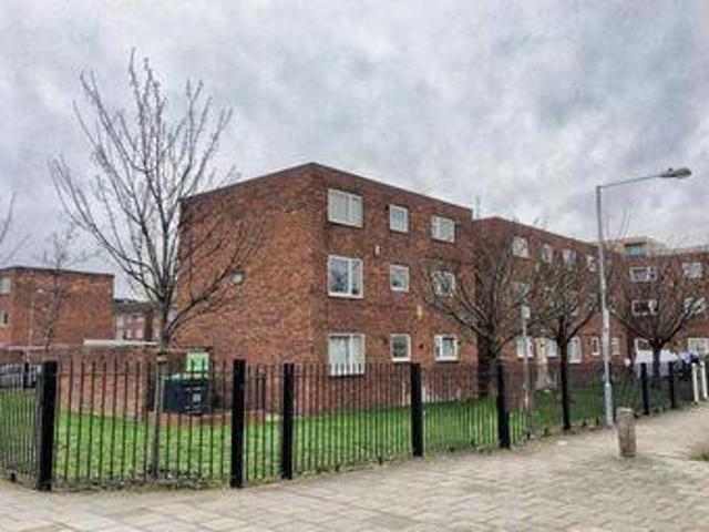 2 Bedrooms Flat for sale in Barking, Essex, United Kingdom IG11