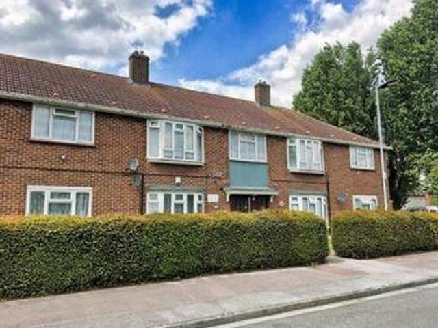 2 Bedrooms Flat for sale in Barking, Essex, United Kingdom IG11