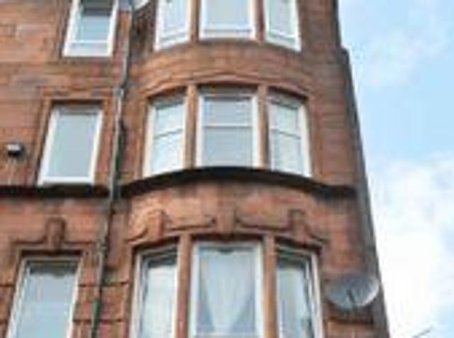 2 Bedrooms Flat for sale in Baronald Street, Rutherglen, Glasgow G73