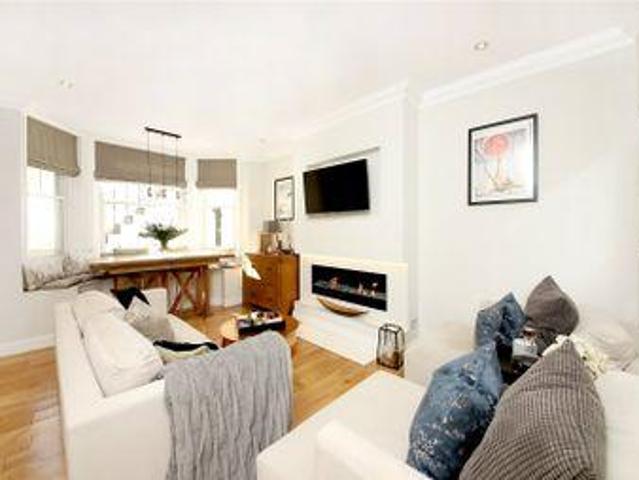 2 Bedrooms Flat for sale in Barons Court Road, West Kensington, London W14