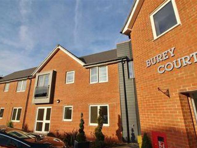 2 Bedrooms Flat for sale in Barnacre Road, Longridge, Preston PR3