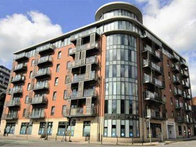 2 Bedrooms Flat for sale in Barnfield House, 1 Salford Approach, Salford M3