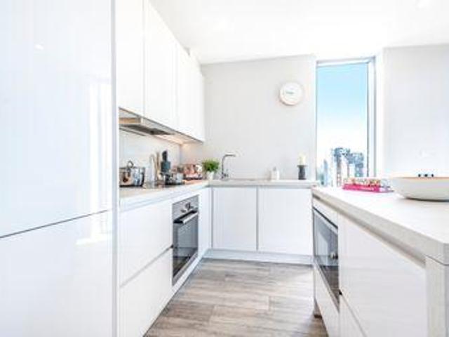 2 Bedrooms Flat for sale in Bethwin Road, London SE5