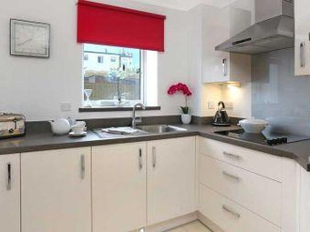 2 Bedrooms Flat for sale in Beulah Hill, London SE19