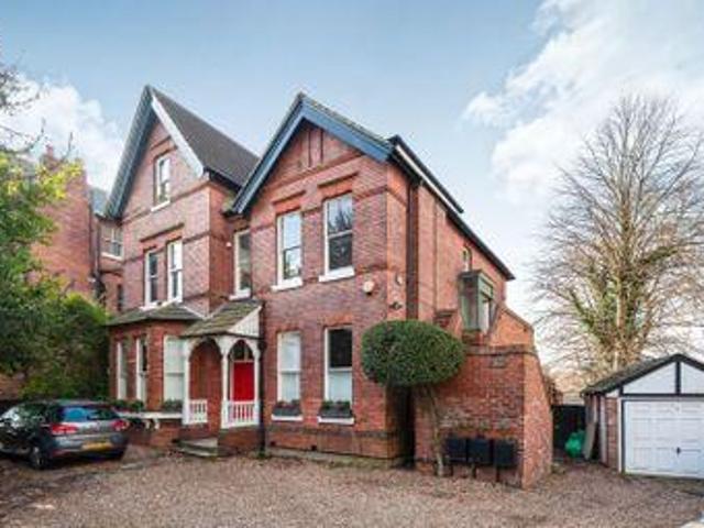 2 Bedrooms Flat for sale in Beulah Hill, London SE19