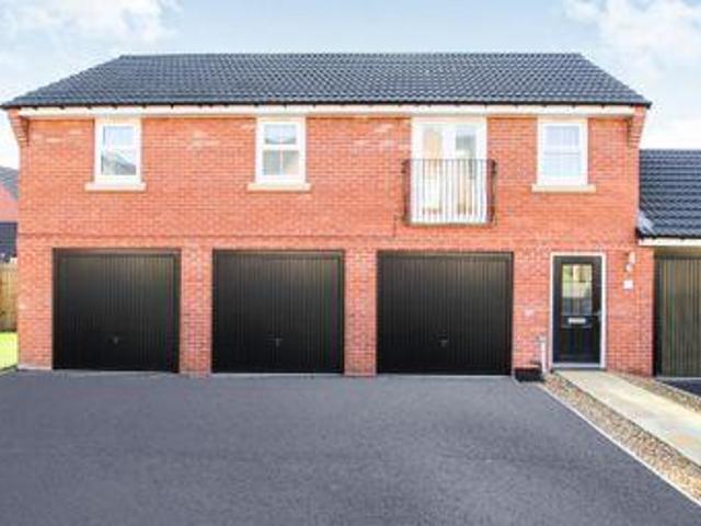 2 Bedrooms Flat for sale in Beck View, Woodlesford LS26