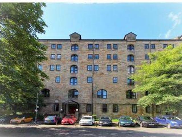2 Bedrooms Flat for sale in Bell Street, Glasgow G4