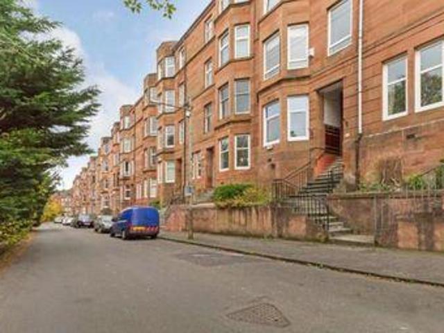 2 Bedrooms Flat for sale in Bellwood Street, Shawlands, Glasgow G41