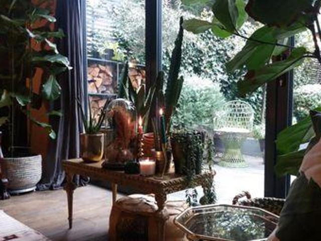 2 Bedrooms Flat for sale in Benbow Road, London W6