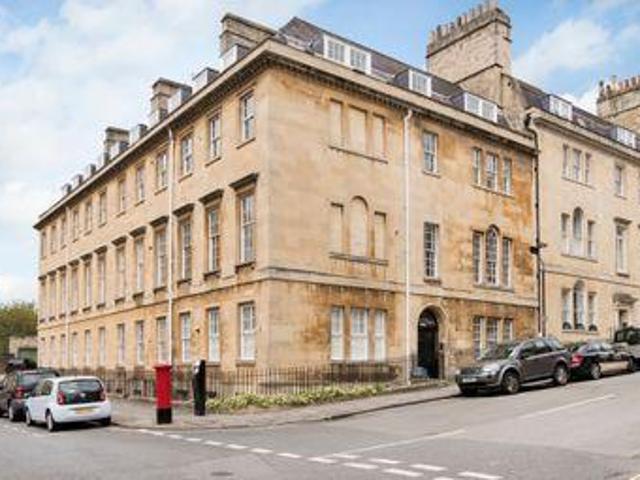 2 Bedrooms Flat for sale in Bennett Street, Bath BA1