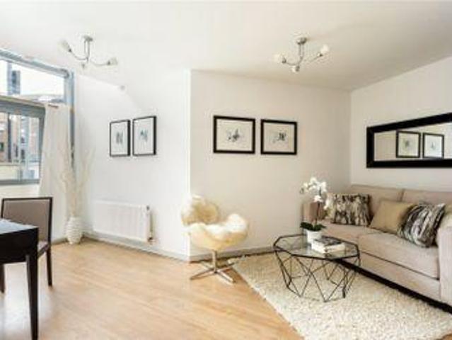 2 Bedrooms Flat for sale in Benwell Road, Highbury N7