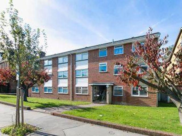 2 Bedrooms Flat for sale in Birdhurst Road, South Croydon CR2