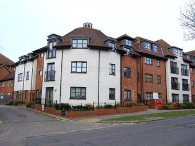 2 Bedrooms Flat for sale in Birds Hill, Letchworth Garden City SG6