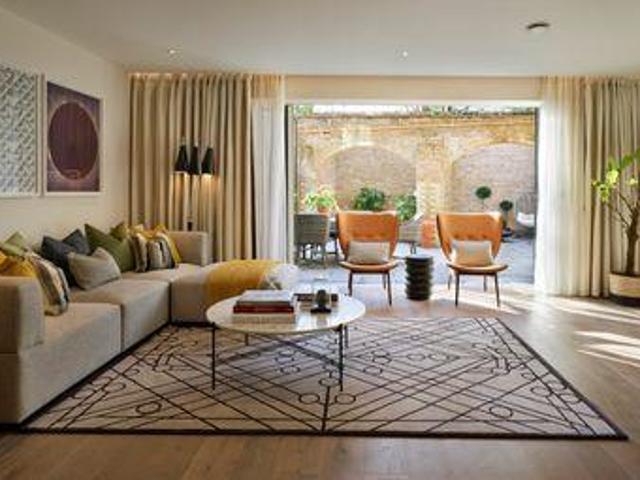 2 Bedrooms Flat for sale in Bishops Gate, Fulham SW6