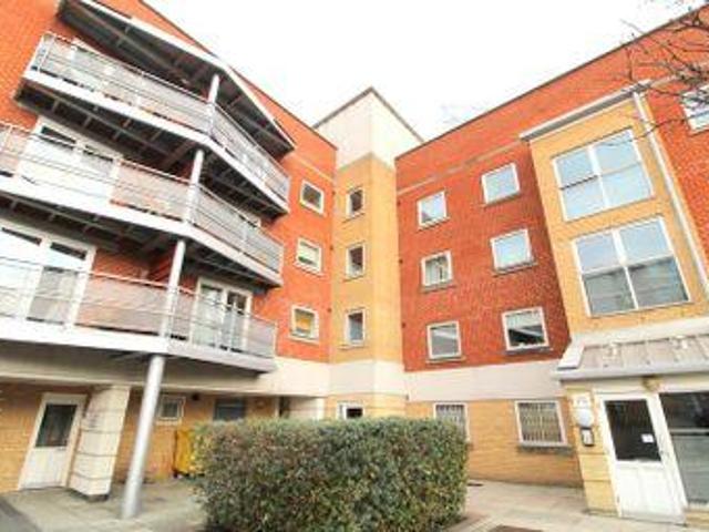 2 Bedrooms Flat for sale in Bruford Court, Greenwich SE8