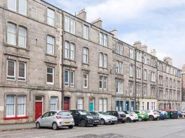 2 Bedrooms Flat for sale in Brunswick Street, Edinburgh EH7