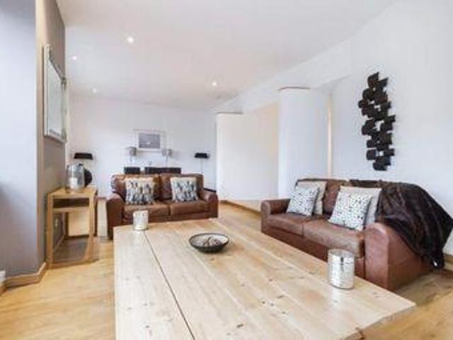 2 Bedrooms Flat for sale in Brunswick Street, Merchant City, Glasgow, Lanarkshire G1