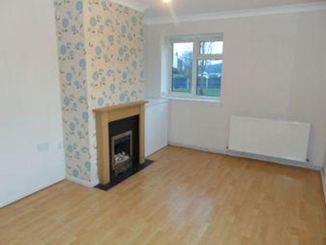 2 Bedrooms Flat for sale in Bradfield Drive, Barking IG11