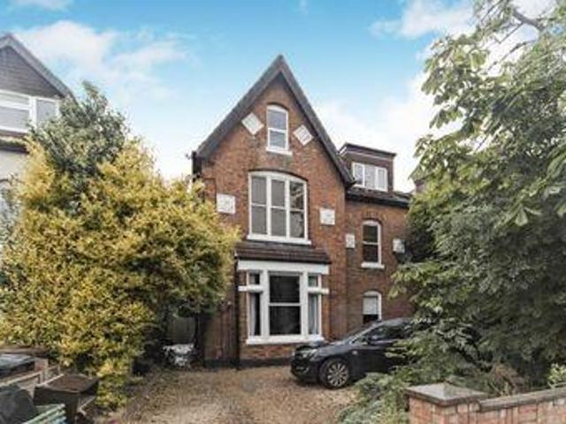 2 Bedrooms Flat for sale in Bramley Hill, South Croydon, Surrey. CR2