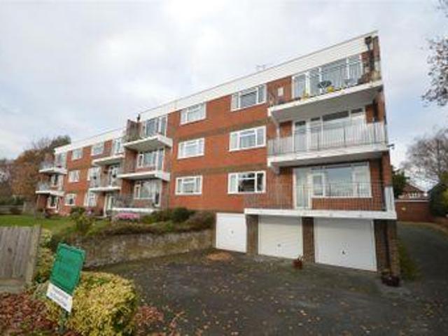 2 Bedrooms Flat for sale in Brampton Avenue, Bexhill On Sea TN39