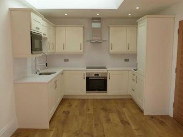 2 Bedrooms Flat for sale in Brand Street, Hitchin, Hertfordshire SG5