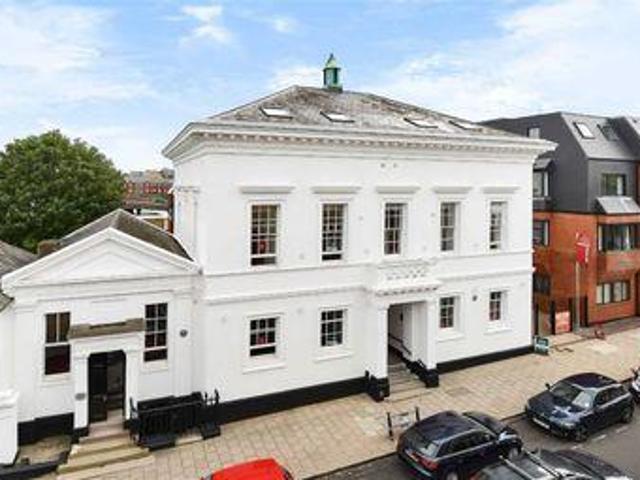 2 Bedrooms Flat for sale in Brand Street, Hitchin, Hertfordshire SG5