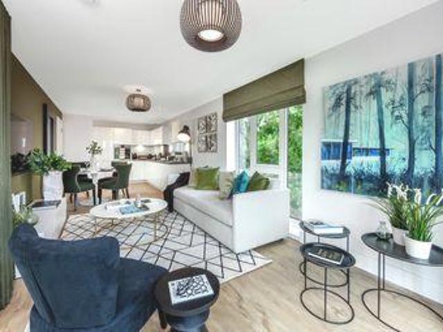 2 Bedrooms Flat for sale in Broadwater Gardens, London BR6