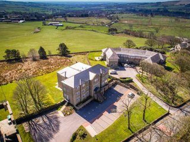 2 Bedrooms Flat for sale in Broadhead Road, Edgworth, Bolton BL7