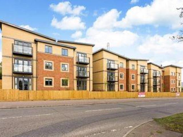 2 Bedrooms Flat for sale in Brookes Meadow, Aylesbury HP19